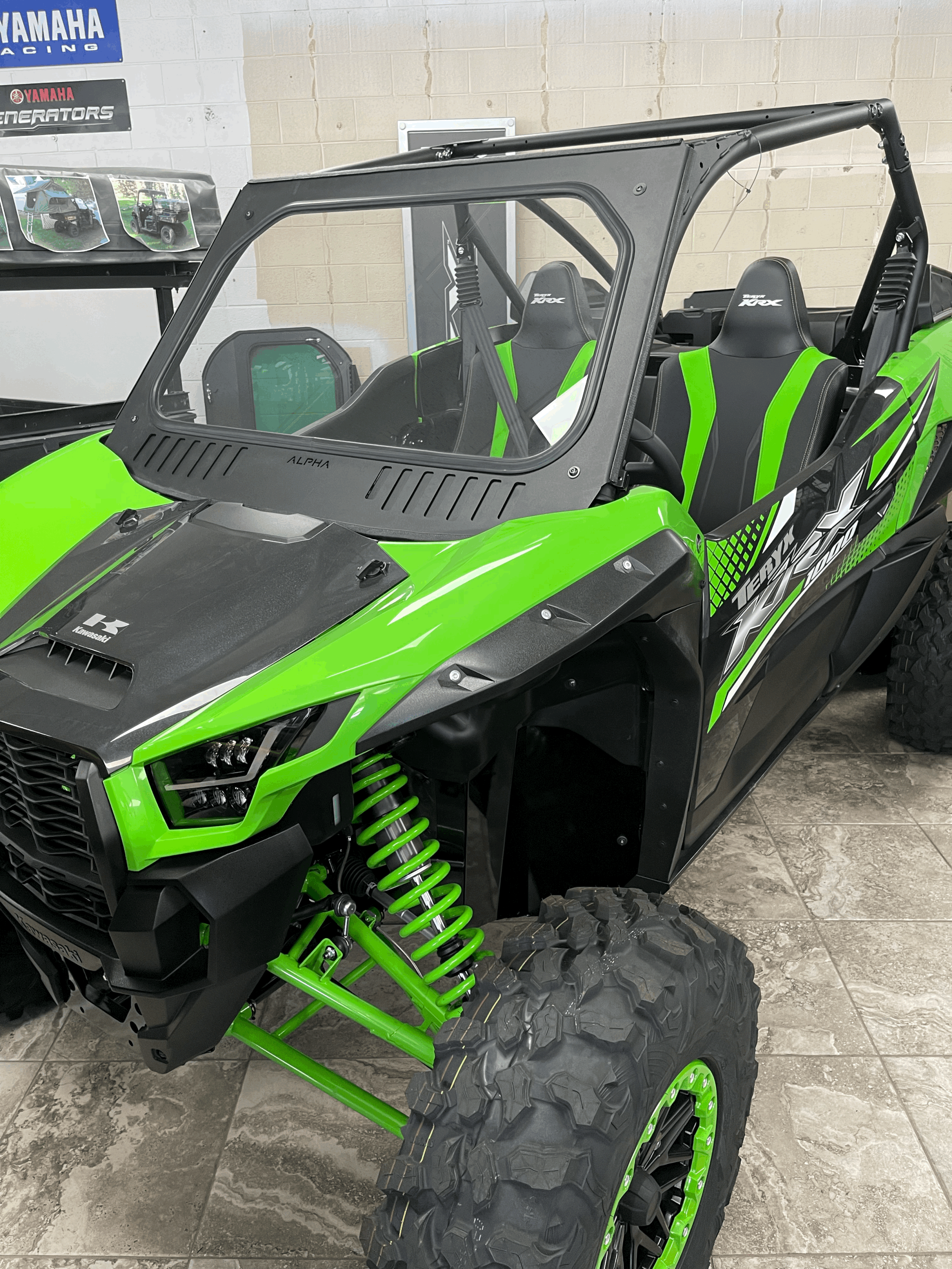 Kawasaki Windshields: Vented Laminated Glass Windshields – Alpha ...