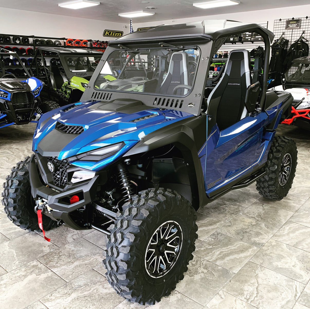 Yamaha RMAX Windshield: Vented Laminated Glass – Alpha Windshields